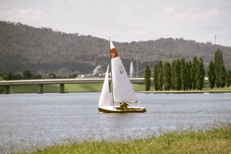 CYC: Sailing on Lake Burley Griffin (2) – SeaflyMemories